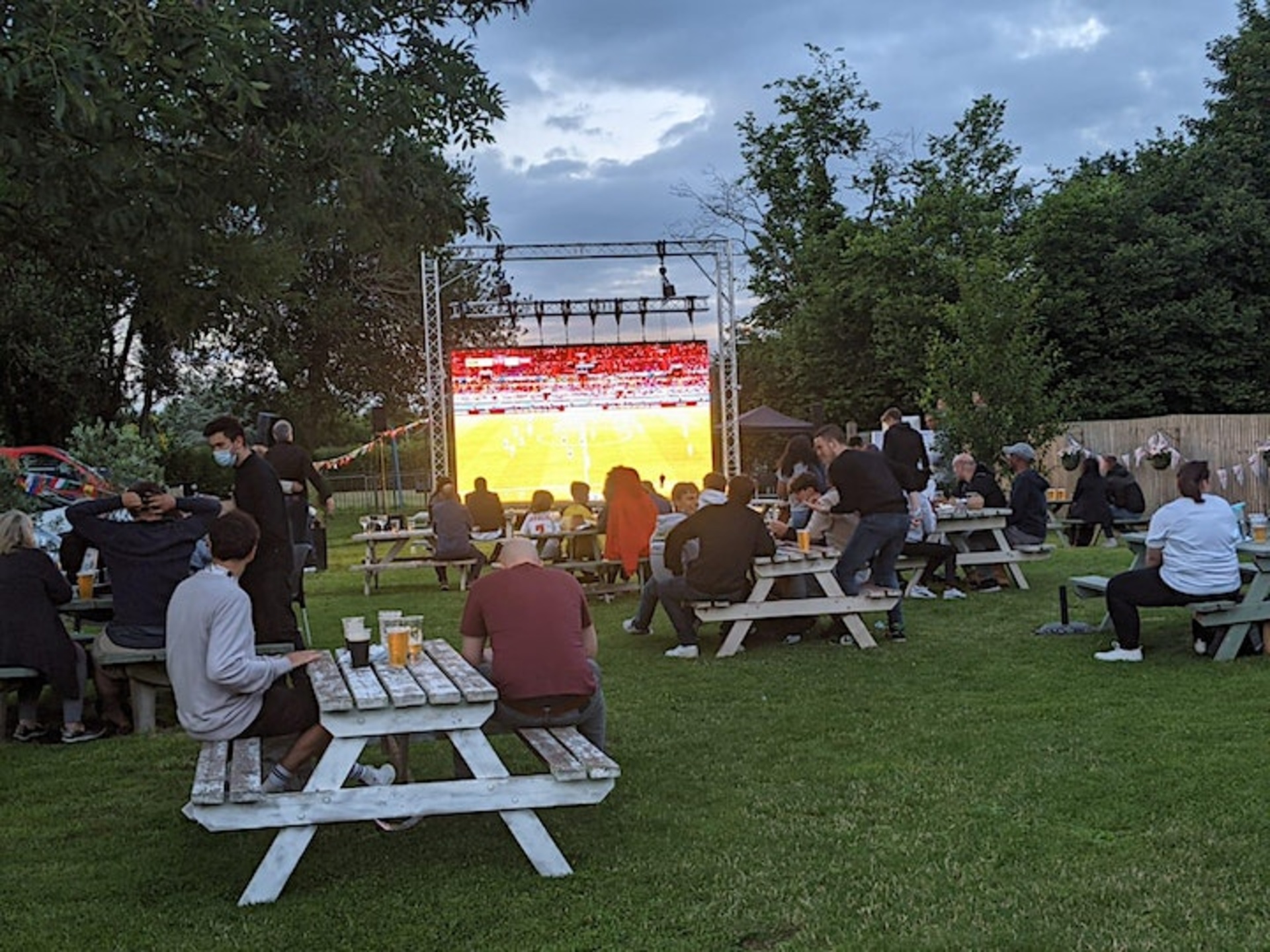 World Cup FanZone @ The Chipperfield Boot - Buy tickets